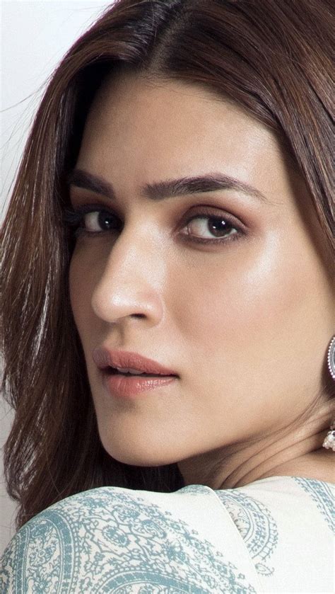 Top 999 Kriti Sanon Hd Wallpaper Full Hd 4k Free To Use