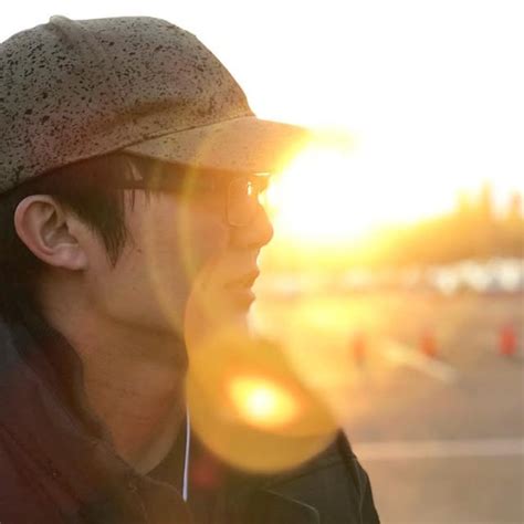 陳世祥 Mr00123 On Threads