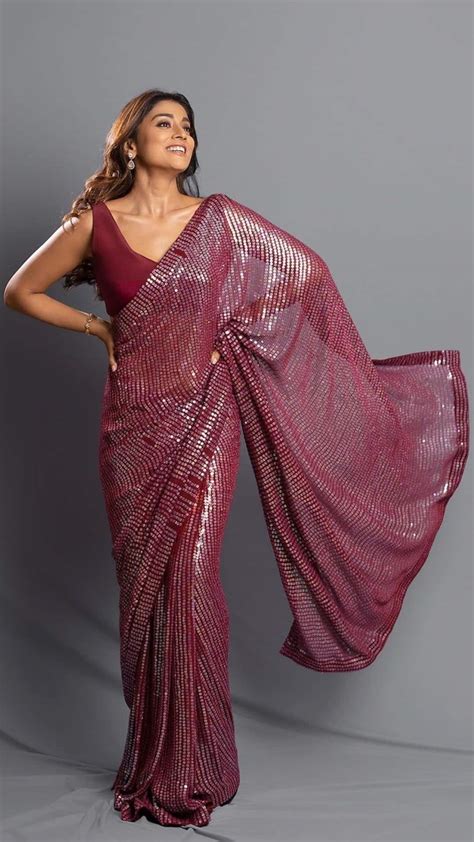 Actress Shreya Latest Pictures நடிகை ஸ்ரேயாவின் லேட்டஸ்ட் க்ளிக்ஸ்