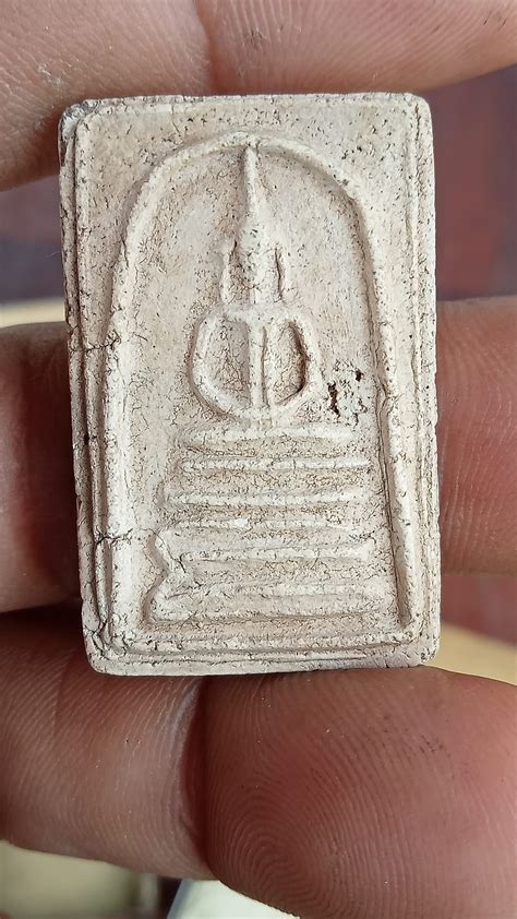 พระสมเด็จหลวงปู่ภูวัดอินทร พิมพ์ฐานคู่ พระสมเด็จหลวงปู่ภูวัดอินทร พิมพ์ฐานคู่ พระสมเด็จหลวง