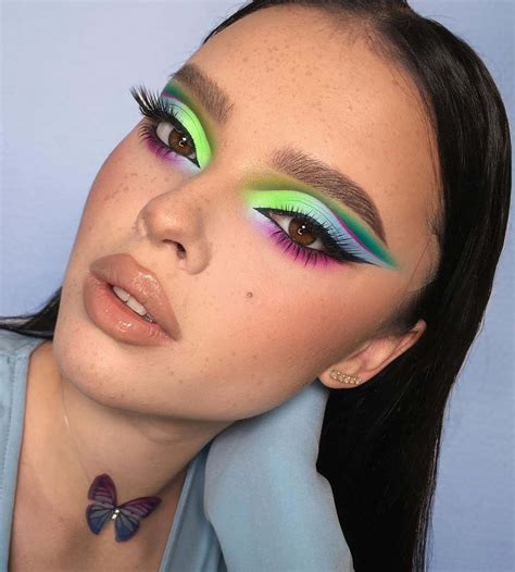 23 Spring Makeup Trends For A Blossoming Beauty Routine