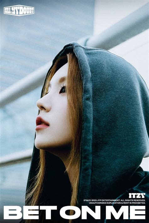 200813 Yeji Ritzy