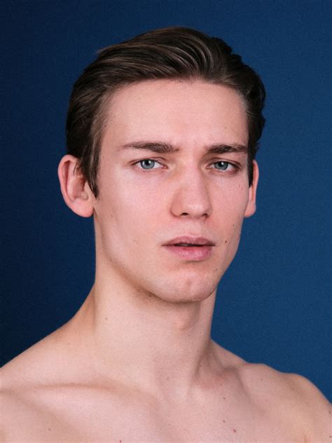 Christopher Einla 16