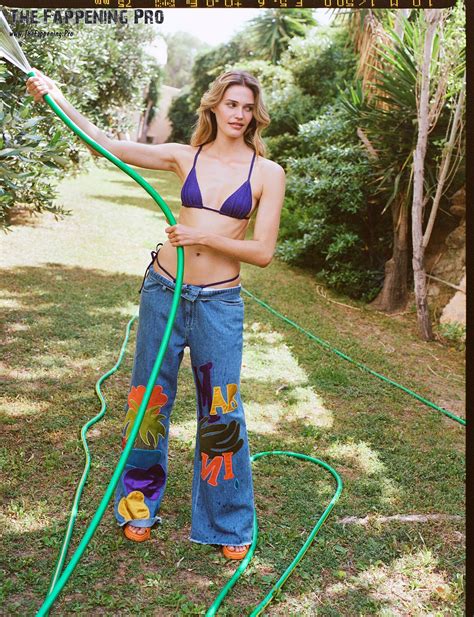 Noel Berry Sexy In Vogue Greece Photos The Fappening