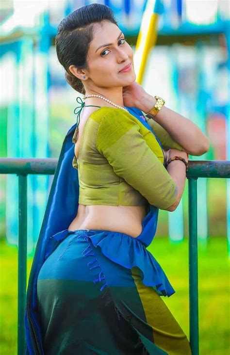 Sri Lankan Model Himaya Bandara Scrolller