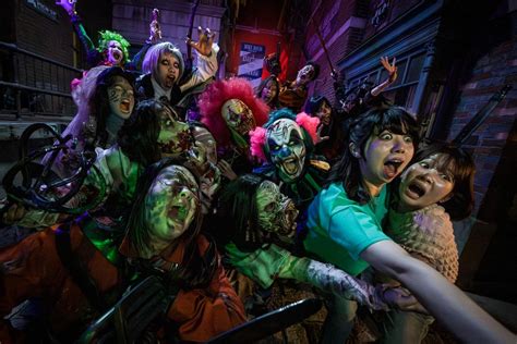 Usj「バイオハザード・ナイト・オブ・ヒーローズ」2025年も開催、迫りくるゾンビの恐怖を全身で体感 ファッションプレス