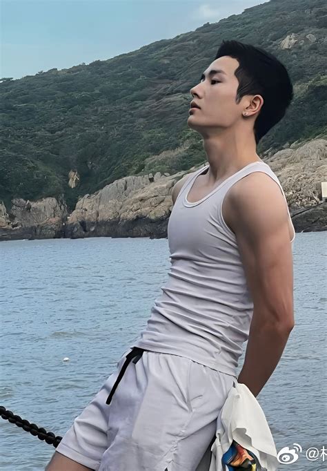 Pin By Sugarandspice On Li Fei Actors Cute Asian Guys Handsome Men
