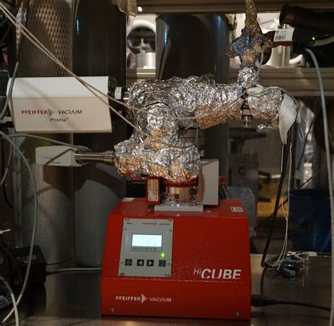 3 The Ultra High Vacuum Uhv Chamber Of Idefix Sitting On Top Of The