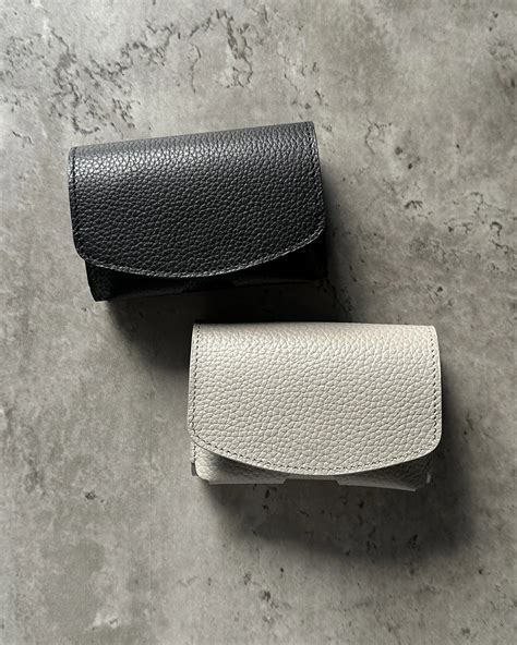 Maison Sbond とは？ミニマルを極めたデザインと現代的な作りを得意とする新進レザーブランドの魅力に迫る 時代を超えて愛される永遠