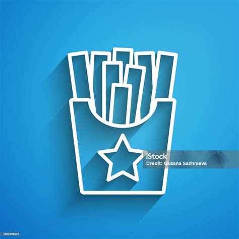 흰색 라인 감자 감자 튀김 에 판지 패키지 상자 아이콘 에 고립 된 파란색 배경에 격리 패스트 푸드 메뉴 긴 그림자 벡터 감자 요리에 대한 스톡 벡터 아트 및 기타 이미지