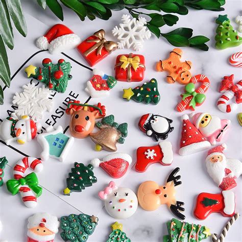 Set 50 Mini Ornamente De Craciun Rasina Multicolor Emagro