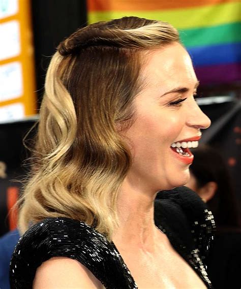 Emily Blunts 11 Best Hairstyles And Haircuts Celebrities