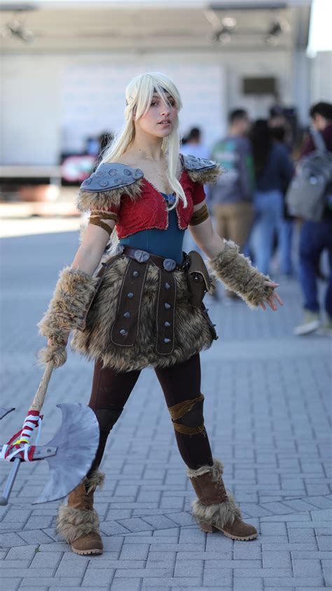 How To Train Your Dragon Hiccup And Astrid Costume