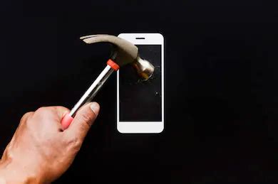 Importance Of Screen Protector To Avoid Fix Cracked Screen Business Of California