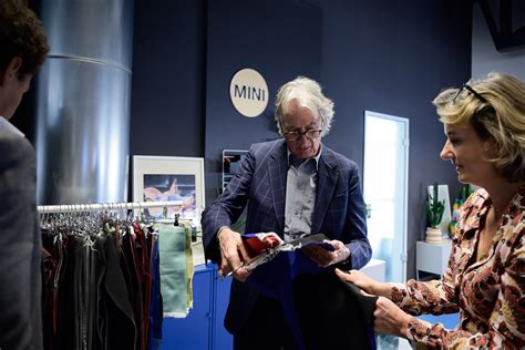 Mini Strip Debut 25 Bm Paul Tans Automotive News