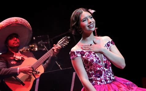 Lo Que Se Sabe Del Presunto Noviazgo Entre Angela Aguilar Y Un Famoso