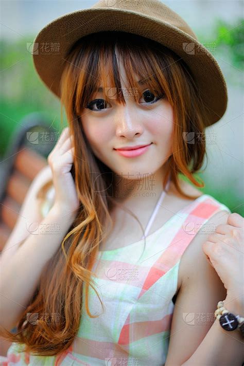 漂亮的亚洲女孩