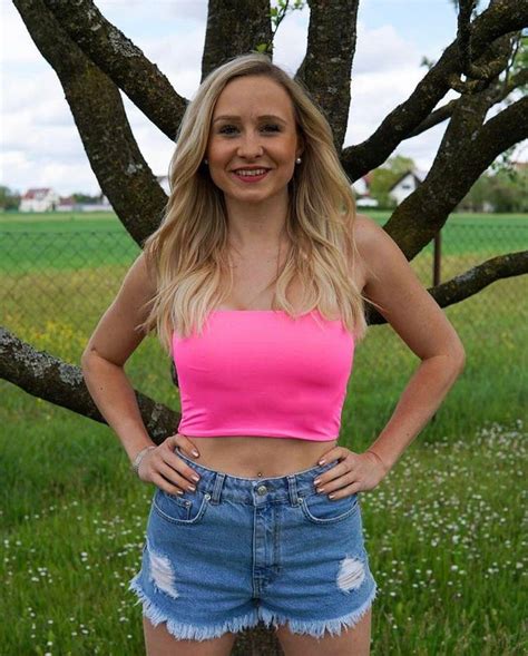 Holly Daze Coffey Altblonde