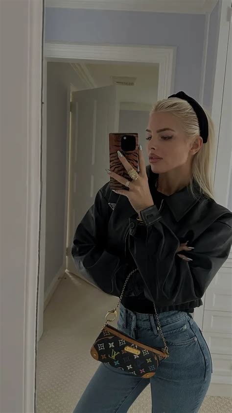 Photo Of Caroline Weeks