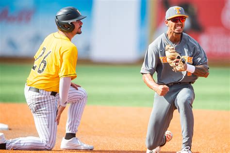 Ncaa Baseball Tournament Super Regional Bracket Full Tv Schedule