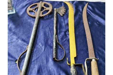 சந்தேகத்திற்கிடமான முறையில் வீடொன்றில் ஒன்று கூடிய 19 பேர்