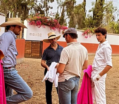 Roca Rey Será Apoderado Por Su Hermano Fernando Chicuelinas Y Tafalleras