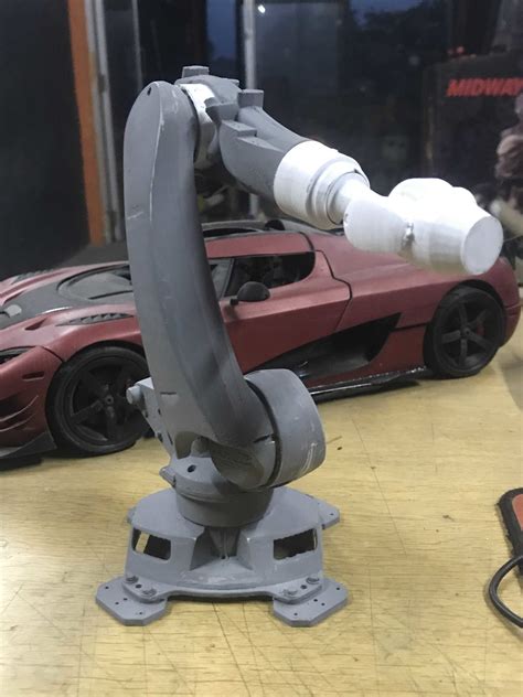 Kuka 6 Axis Robot Arm 1 10 Scale Fully Functional 3d Model 3d Printable