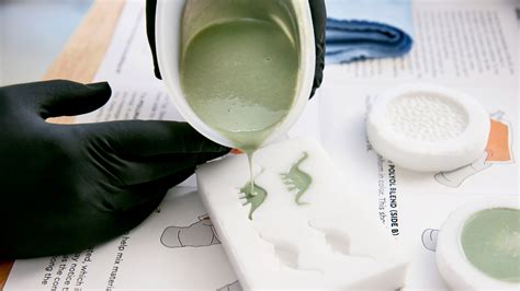 Checkerspot Releases Algae Based Plastic Prototype Kit For Designers