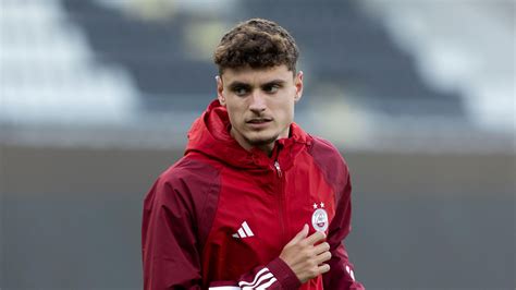 Aberdeen Dante Polvara To Miss Significant Period Of Season Bbc Sport