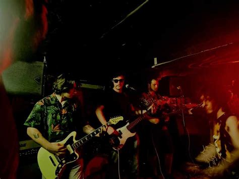 შუადღე ქუთაისში 🤘 მელატონინი ასე ჰქვია აწ უკვე Facebook