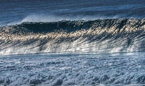 Colorful Large Wave Banzai Pipeline North Shore Oahu Hawaii Stock Image Image Of Seacoast