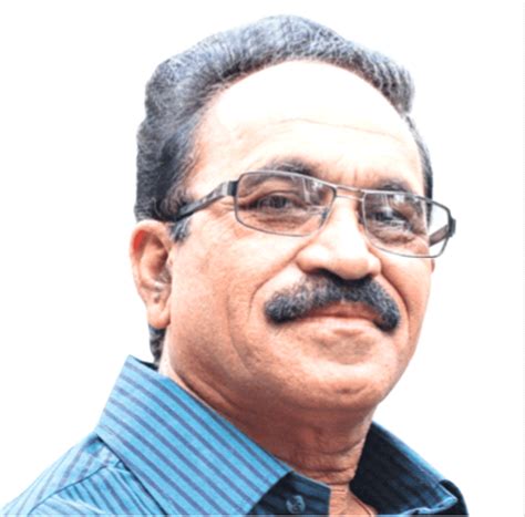 डॉ रवींद्र शोभणे यांना विंदा करंदीकर जीवन गौरव