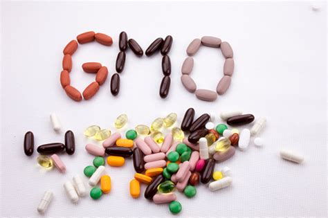 텍스트 캡션 영감 의료 건강 개념 흰색 절연된 배경 복사 공간에 알 약 캡슐 단어 조합 시즌으로 작성 된 쓰기 개념적 손 Dna에 대한 스톡 사진 및 기타 이미지 Istock