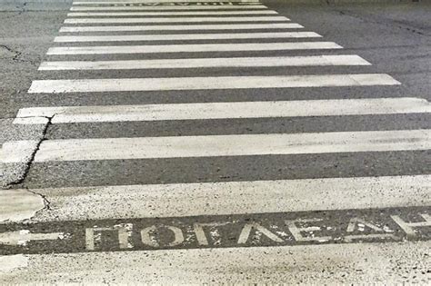 Шофьор блъсна и уби мъж на пешеходна пътека Lupa Bg