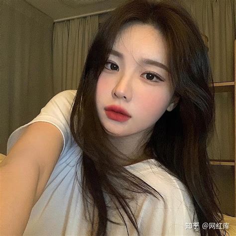 韩国网红女神苏敏楠suminzz 外型高冷 唇红齿白 知乎
