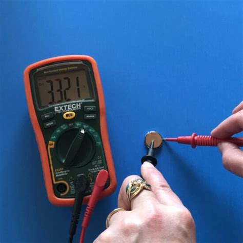 Measuring Battery Voltage Using A Multimeter Chibitronics