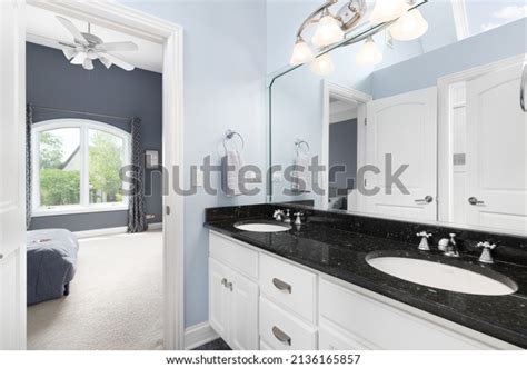 Jill Oakes Photos And Images