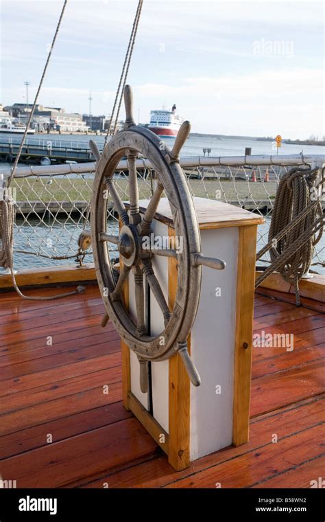 What Is A Ship Helm At Albert Light Blog