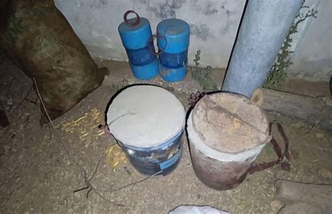 မုံရွာတွင် စစ်ကား ၂ စီးနှင့် မြို့သာဆေးရုံအနီး စစ်တပ်ဂိတ်တို့ မိုင်းဆ