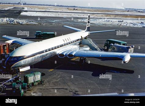 Boac British Overseas Airways Corporation De Havilland 106 Comet 4