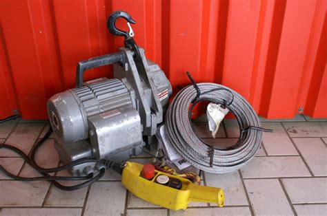 Martin Plant Hire Minifor Electric Hoist