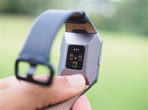 Fitbits Ionic Is The Best Fitbit But I Wish It Were More Pebble