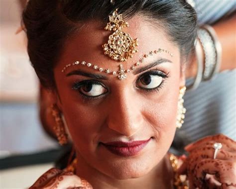 20 Bindi Designs Which Are Very Fashionable Artofit