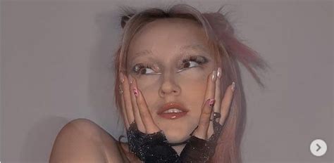 Hi Hania Z Genzie M Wi O Zarobkach Wyp Ata Jest Regularna Ale Nie Od Friza Wideo