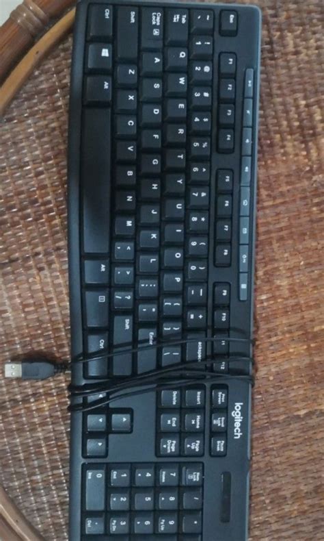 Logitech Media Keyboard K200 Computers And Tech Parts And Accessories Computer Keyboard On Carousell