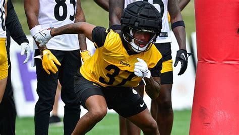 Steelers Cb Kalon Barnes Clears Waivers Reverts To Ir