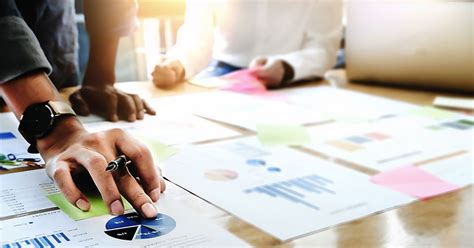informal vs formal project management