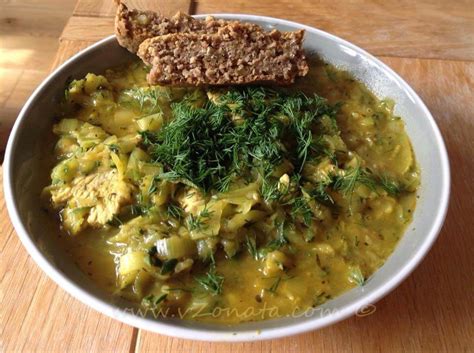 Пуешко с тиквички и праз Основни ястия и гарнитури в зоната