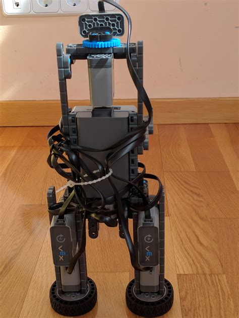 Amazing Robots Vex IQ Humanoide Vex IQ