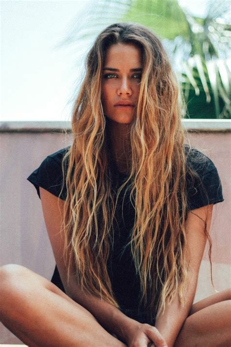 La Coupe De Cheveux Longs Pour Femme 70 Idées En Photos